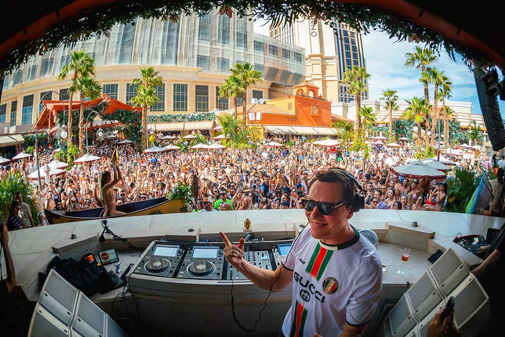 TAO Beach | Best Vegas Pool Party | The Venetian Resort Las Vegas
