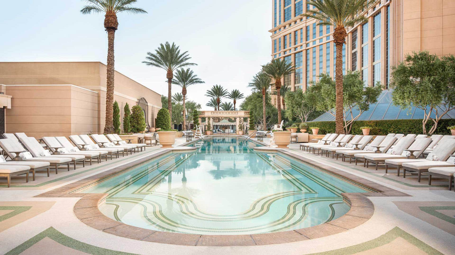 Palazzo Pool Deck | The Venetian Resort Las Vegas