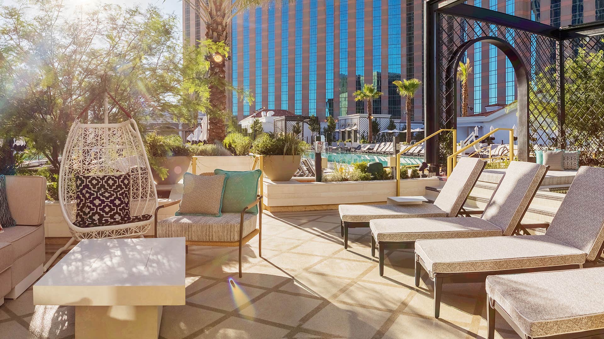 Venetian Pool Deck | The Venetian Resort Las Vegas
