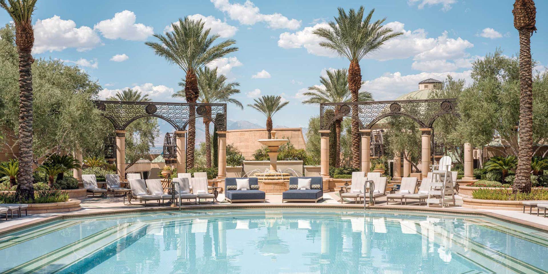 Palazzo Pool Deck | The Venetian Resort Las Vegas