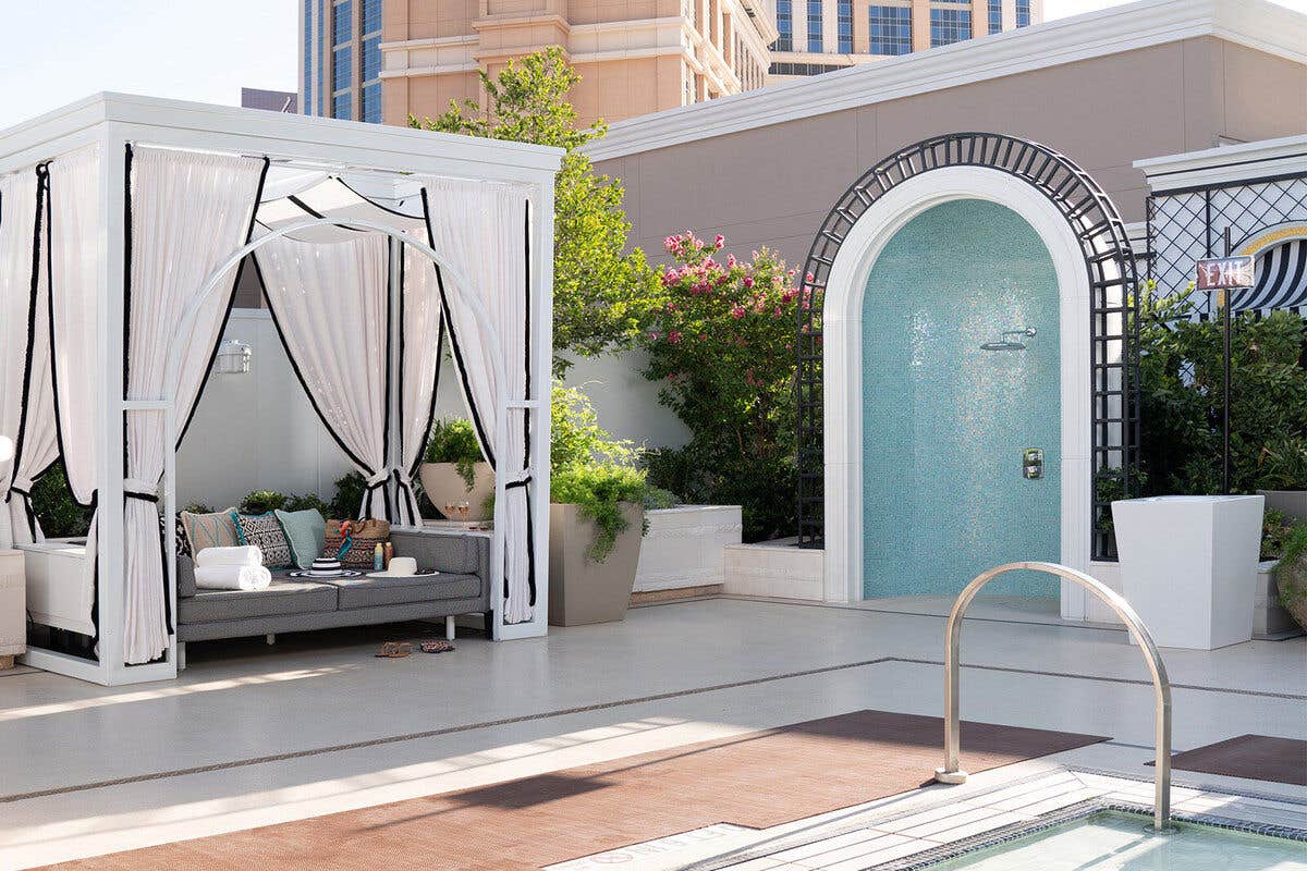 Venetian Pool Deck | The Venetian Resort Las Vegas