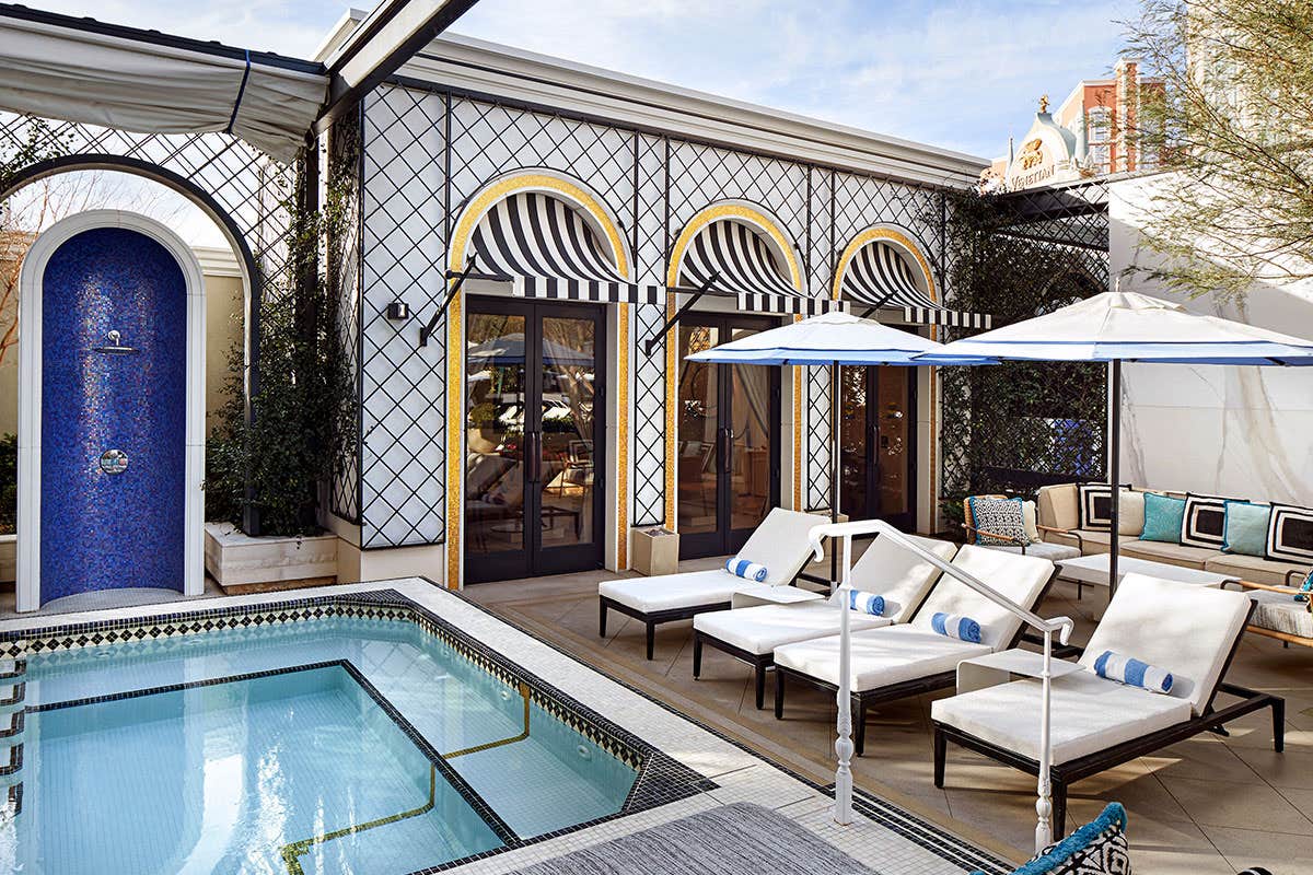 Venetian Pool Deck | The Venetian Resort Las Vegas