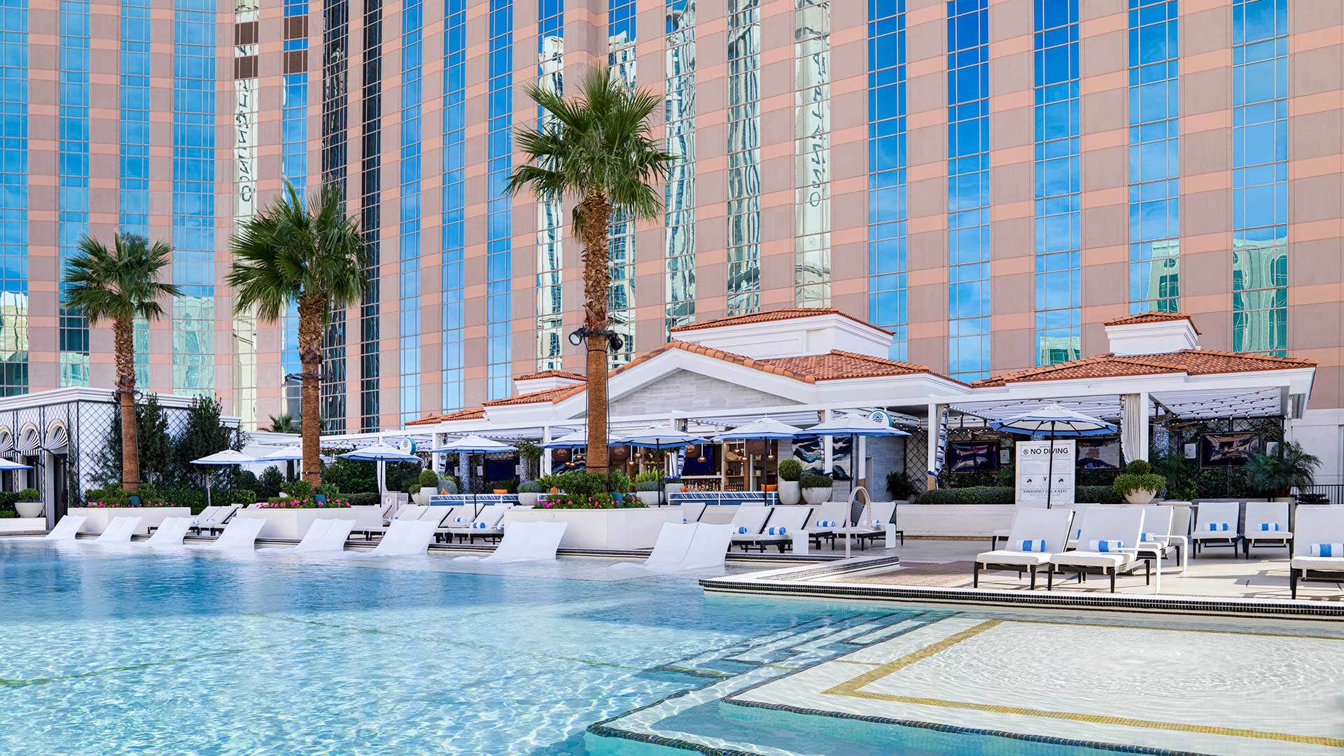Lounge Chair Reservations | The Venetian Resort Las Vegas