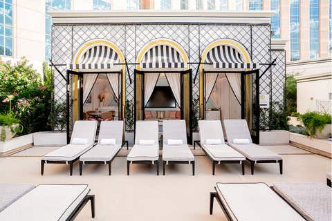 Venetian Pool Deck | The Venetian Resort Las Vegas
