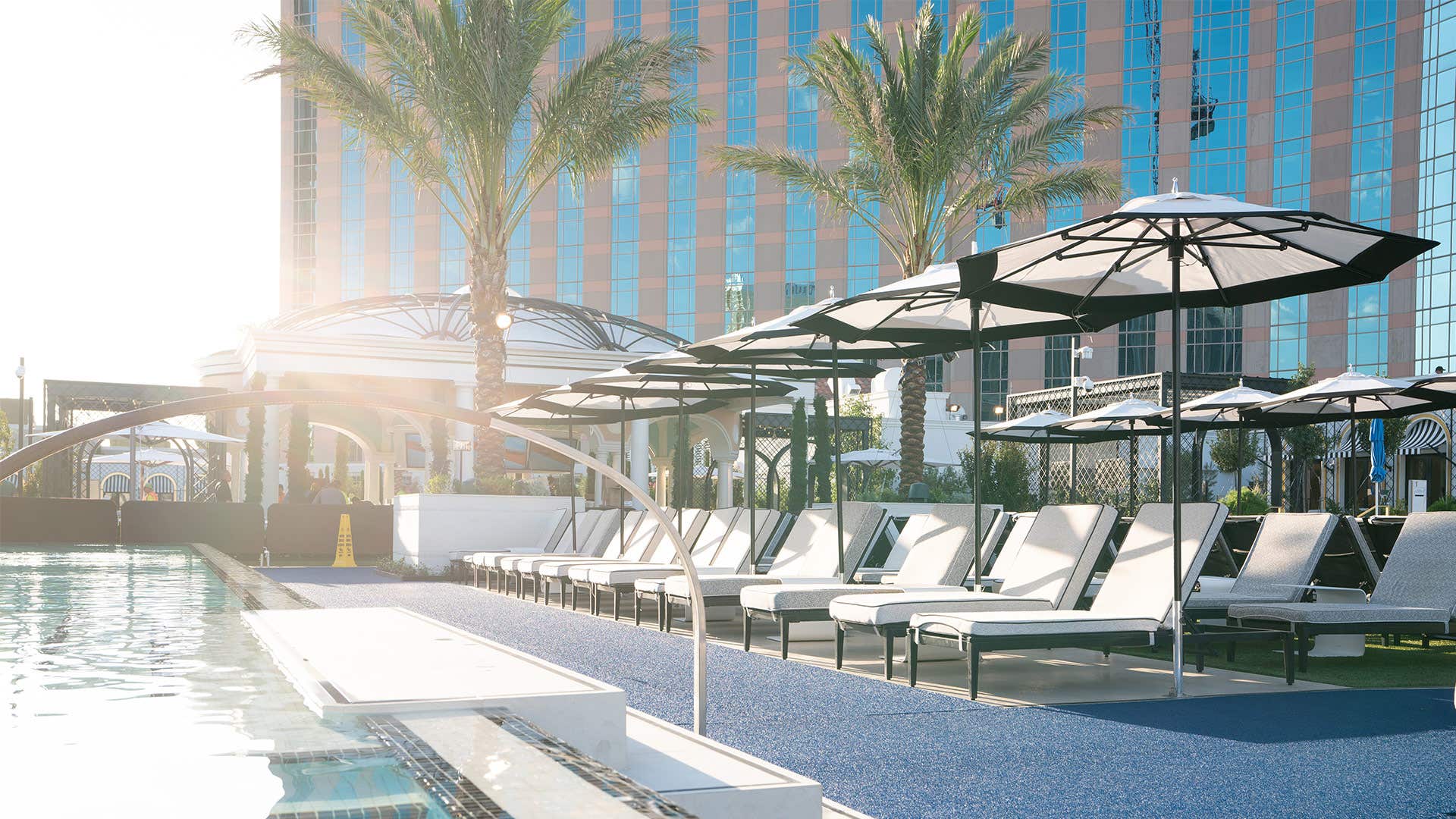 Venetian Pool Deck | The Venetian Resort Las Vegas